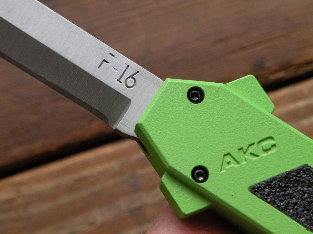 AKC Italian made OTF (out the front) F-16 Switchblade