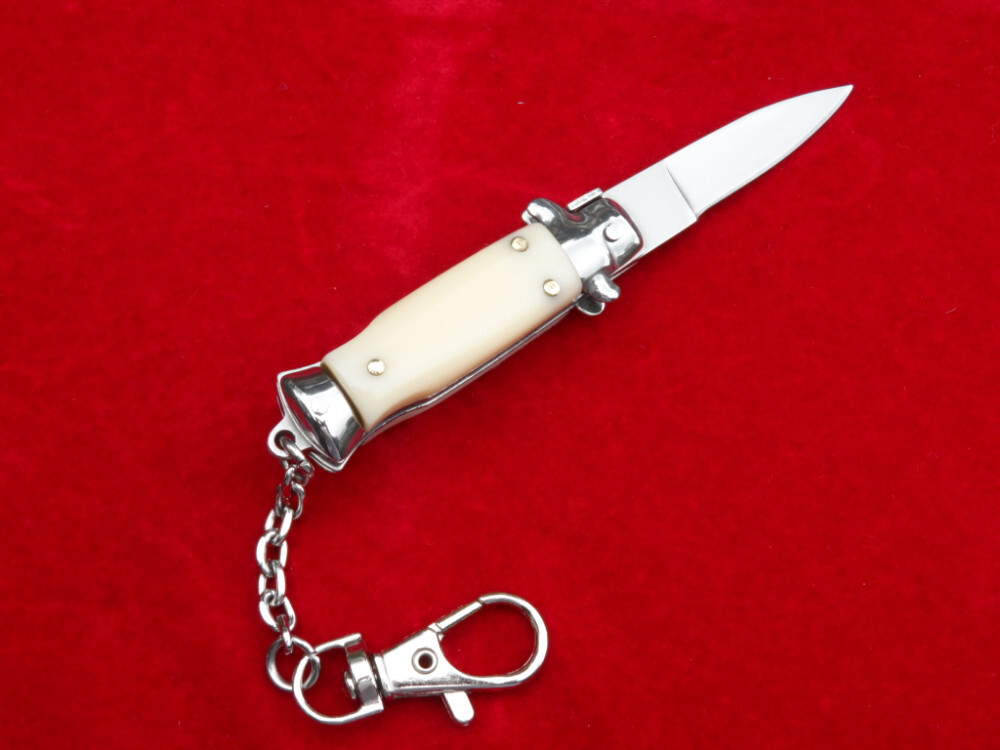 3-3/4" Italian automatic Wasp Body Ivory white handle Stiletto keychain ...