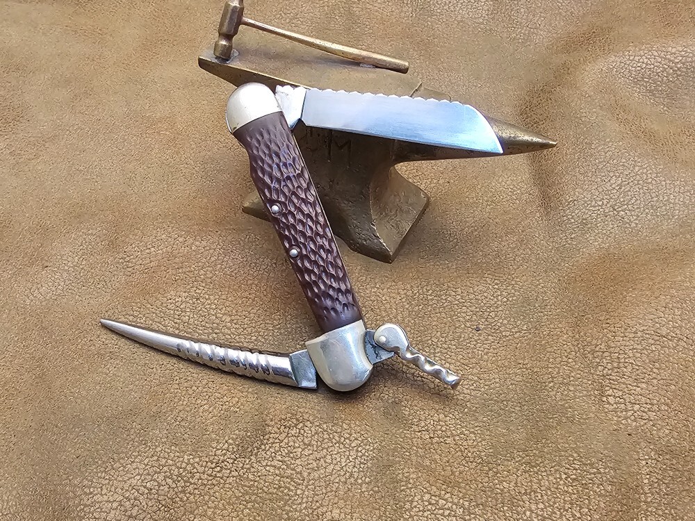 Camillus sailors knife with filework