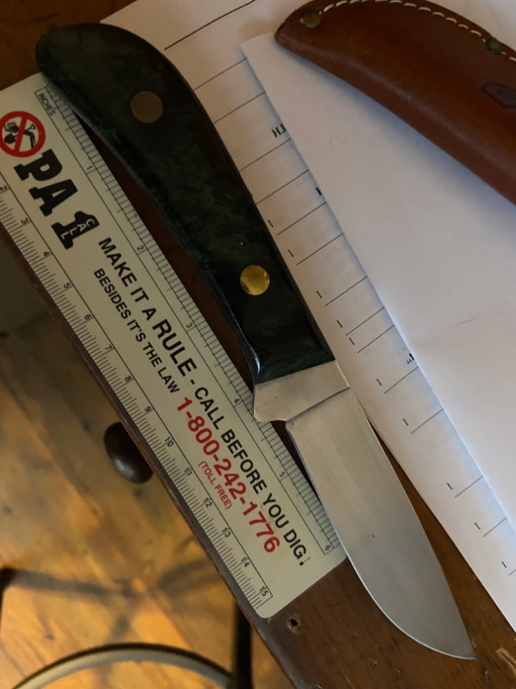Awesome Queen fixed blade knife