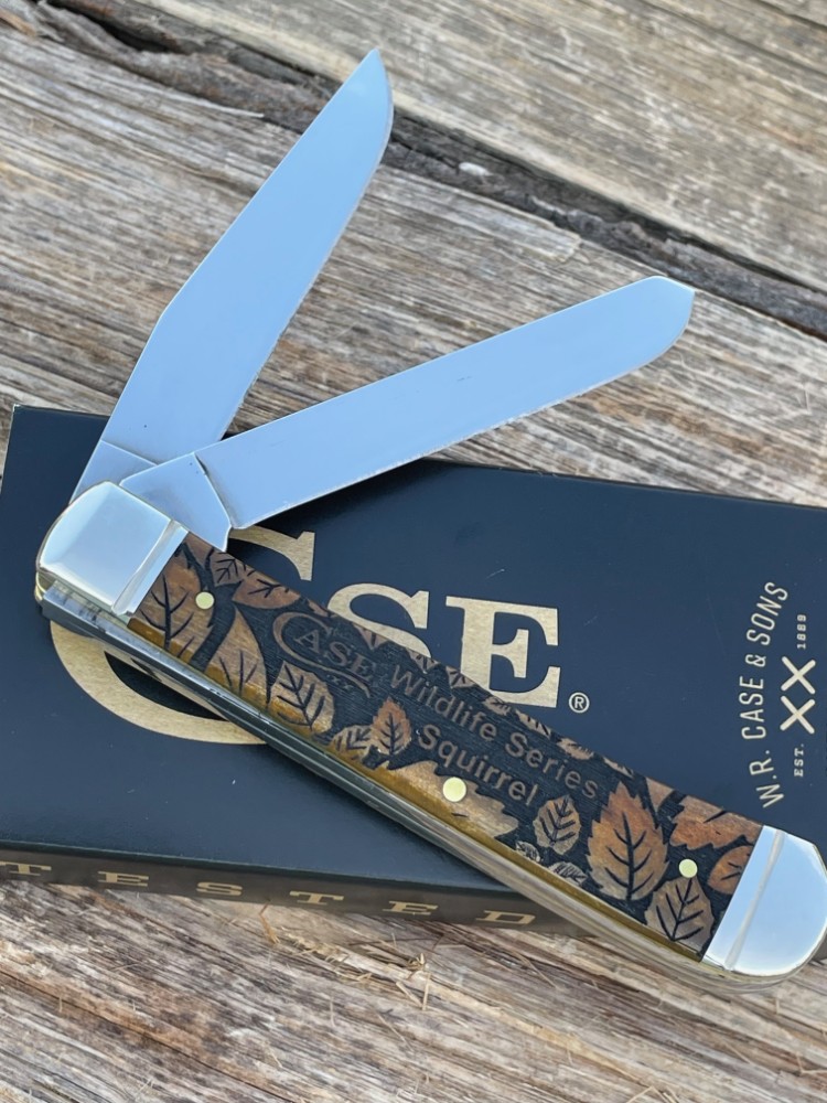 CASE XX ** SFO 2024 ANTIQUE BONE WLDLIFE SERIES SQUIRREL TRAPPER