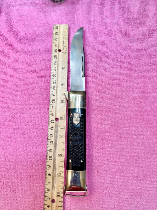 Nefti safety knife