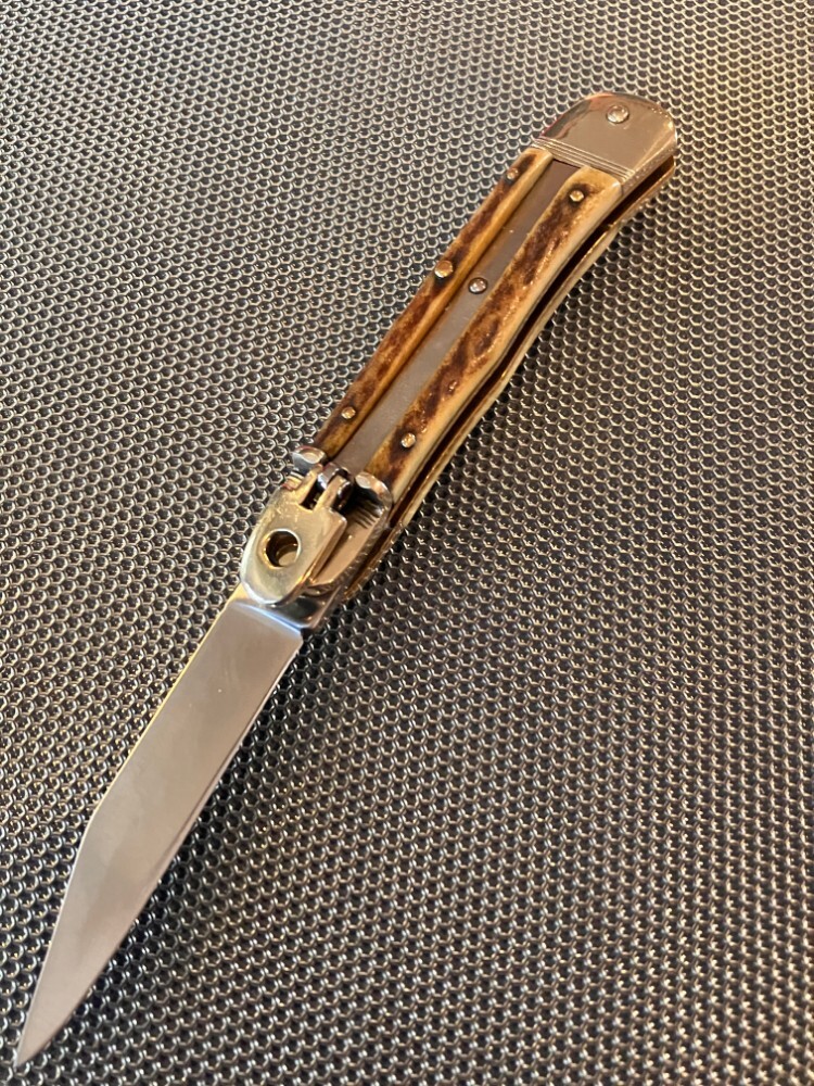 Older HUBERTUS Classic Stag Like New