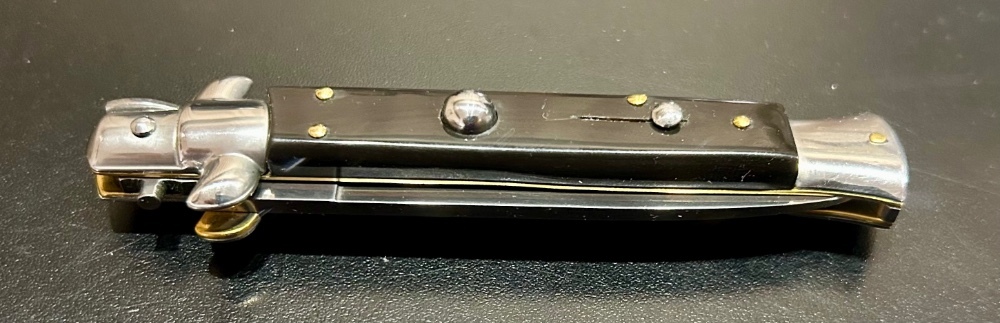 NOS - Giovanni Beltrame Italian Stiletto, Buffalo Horn