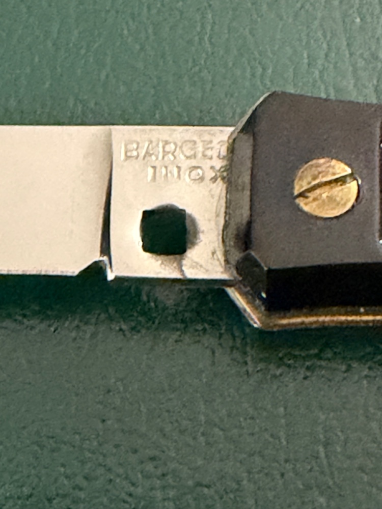 Small Bargeon automatic knife