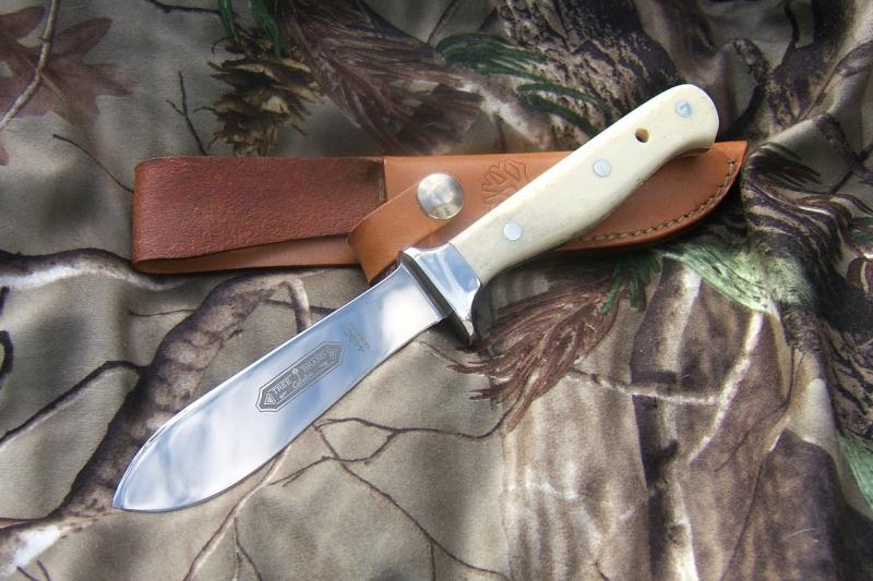 CABELA'S KNIFE BY BOKER, Tree Brand, 440C, Integral Guard