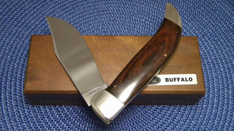 Case XX USA 4 Dot (1976) Wood P172 Buffalo Clasp Knife