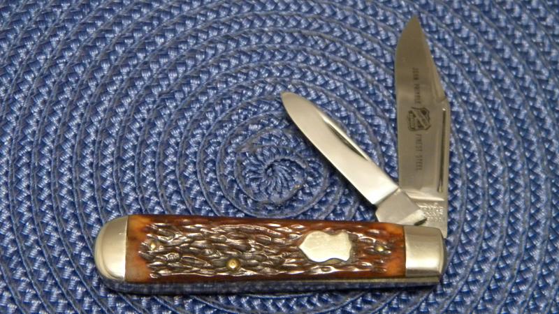 John Primble Belknap HDW & MFG Co. 4952 Bone Jack Knife - c.1940-1968