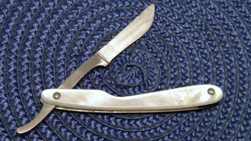 Vintage Henkel Mother of Pearl Corn Razor