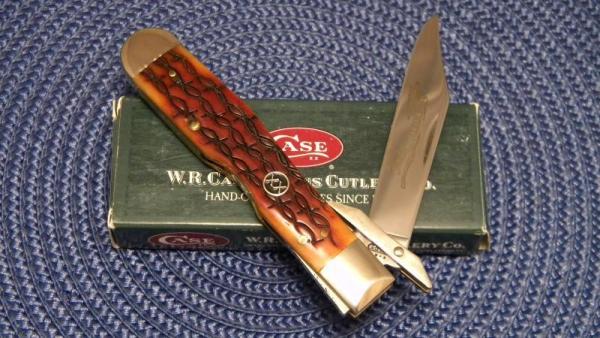 Case XX USA 2002 Dark Amber Barbed Wire Bone 6111 1/2L SS Cheetah Knife ...