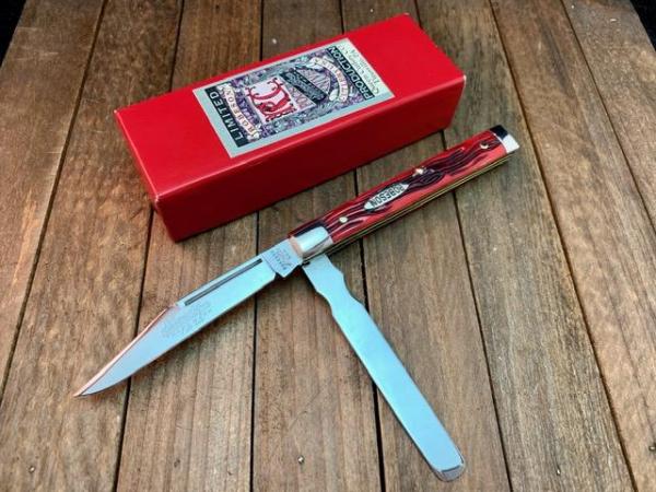 Robeson Shuredge, by Queen, 2 Blade Doctor Knife Red Bone Stag