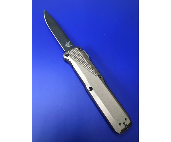 Benchmade 4600 Phaeton OTF Automatic Knife3.45" Black DLC