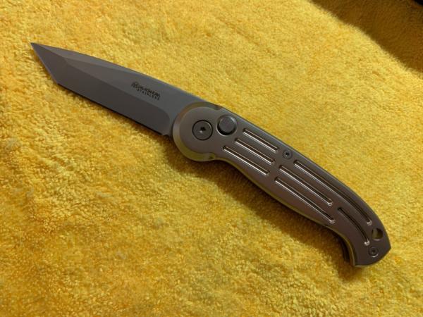 Boker Magnum (BO008) Champagne , Tanto Blade