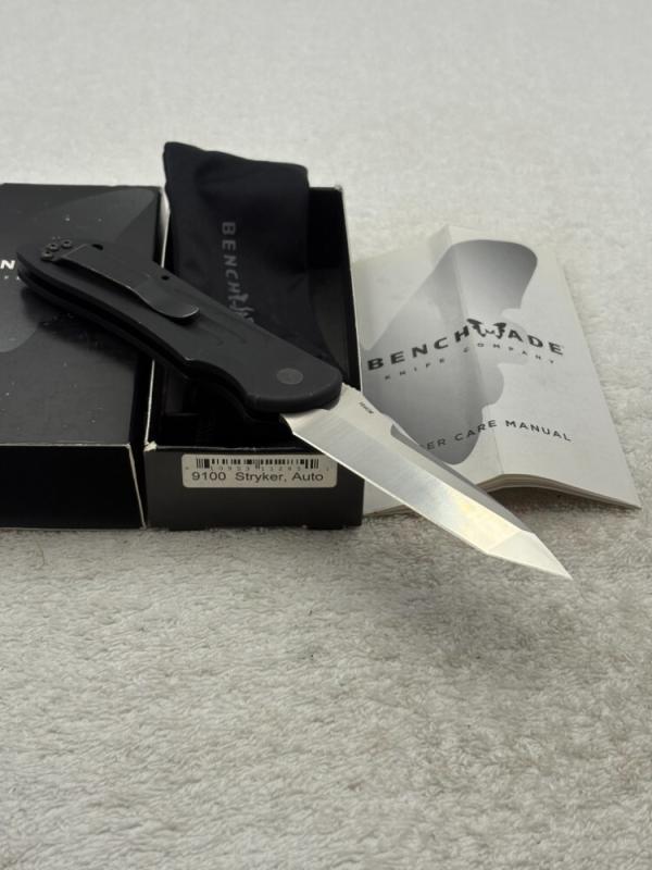 Benchmade 9100 Stryker Automatic Push Button Pocket Knife w Integrated ...