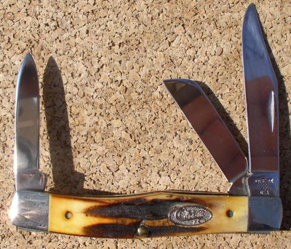Case XX 1979 Stag Raised Shield trapper