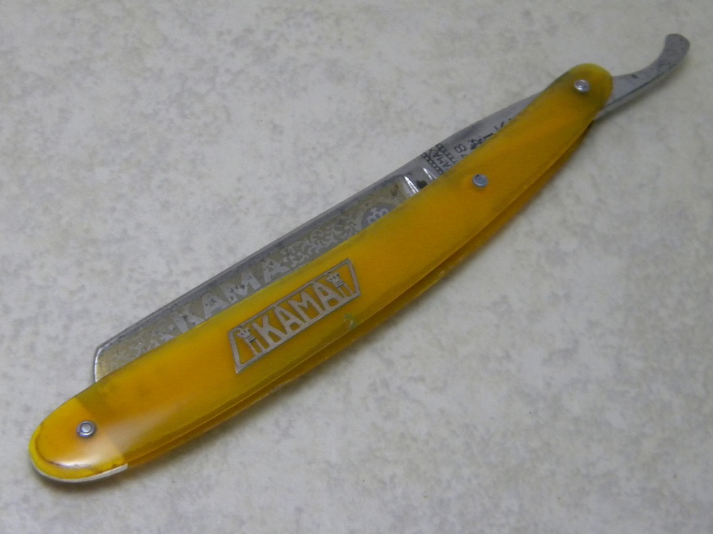 Vintage KAMA Solingen #78 Amber Round Extra Hollow Ground Straight Razor