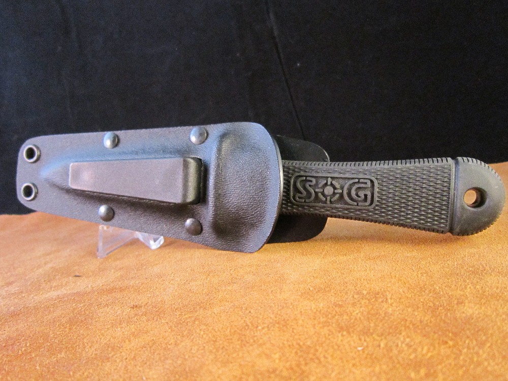 SOG M-14 Mini - Pentagon knife