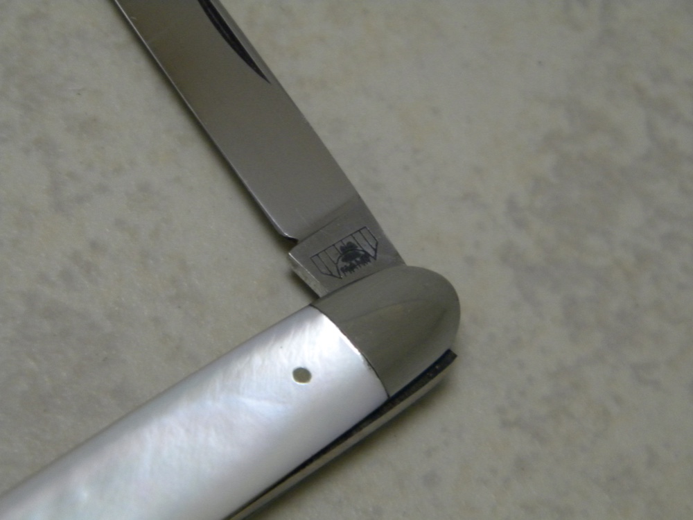 E Bruckmann Solingen Germany Pearl Small Equal End Pen Knife - C. 1891-1956