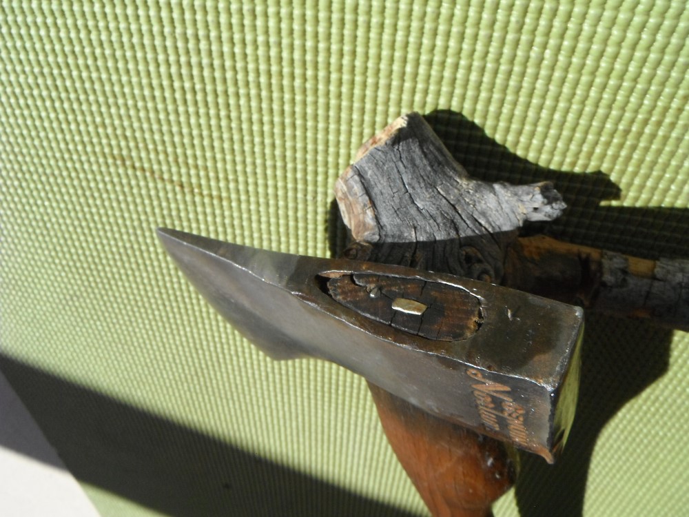 NICE VINTAGE NORLUND VOYAGER HUDSON BAY HATCHET AXE