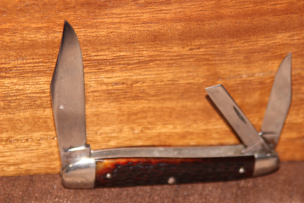 Vintage 1965-1969 Case XX 6380 Whittler Red bone knife (#175)