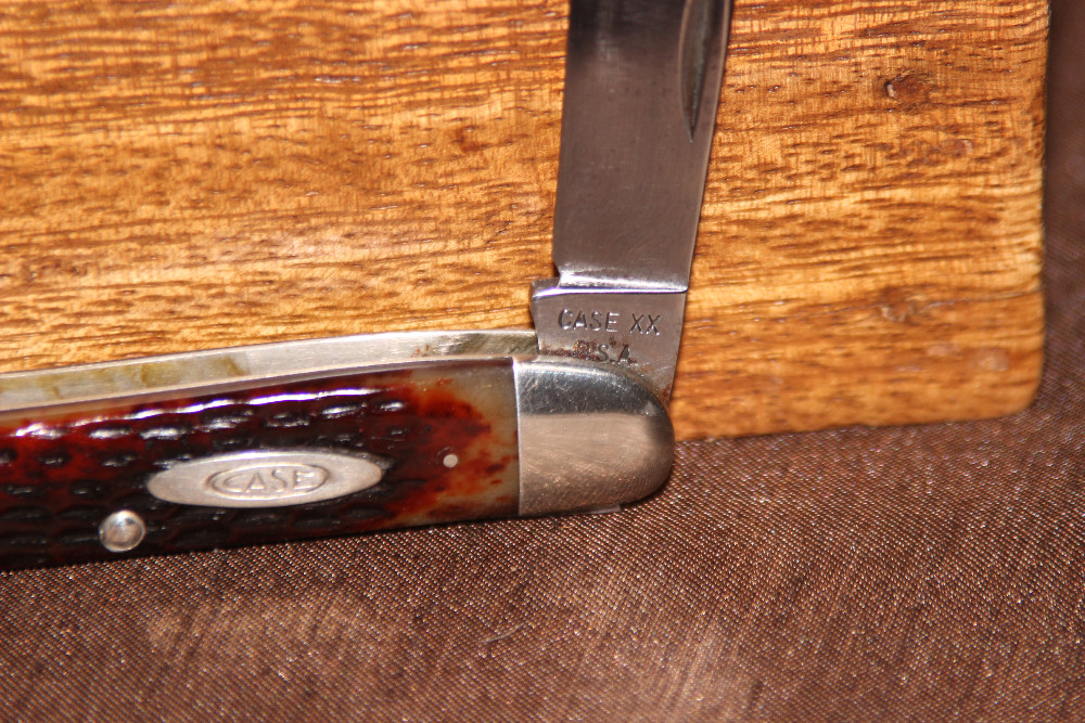 Vintage 1965-1969 Case XX 6380 Whittler Red bone knife (#175)