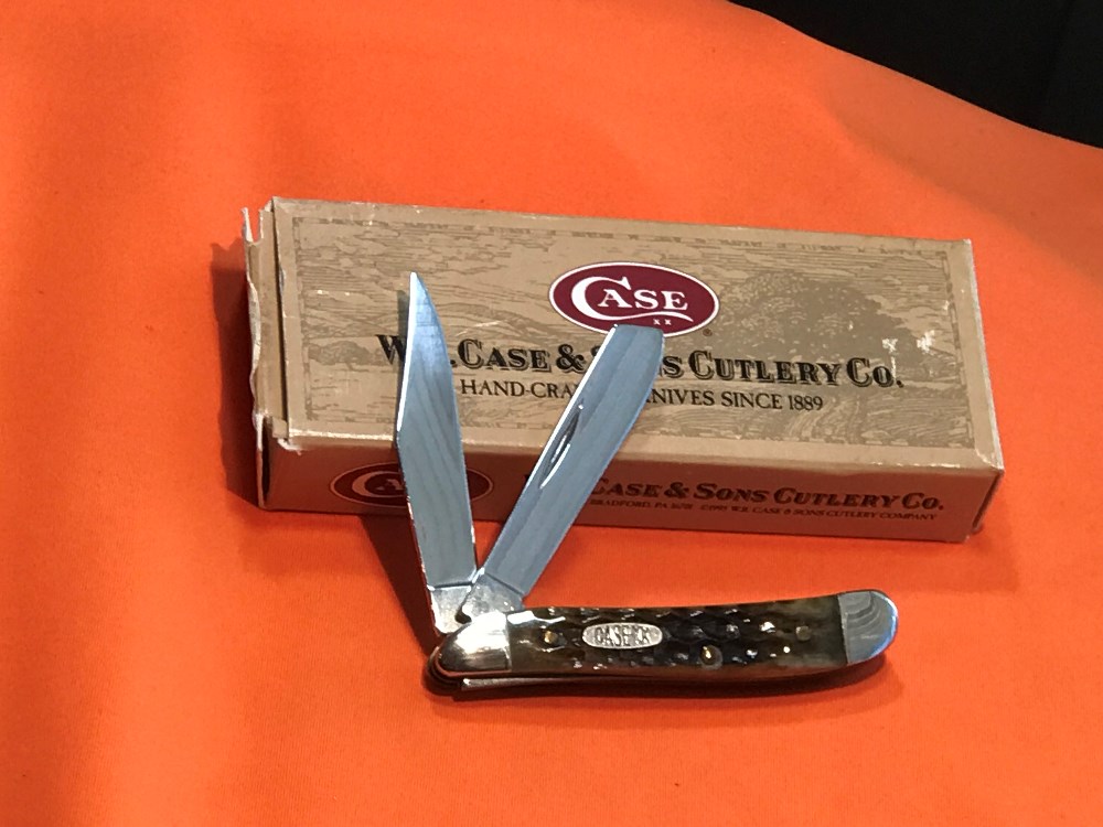 Case xx 1997 Magicans TrapperNut Trapper Nut Peanut Knife w Red & Green ...