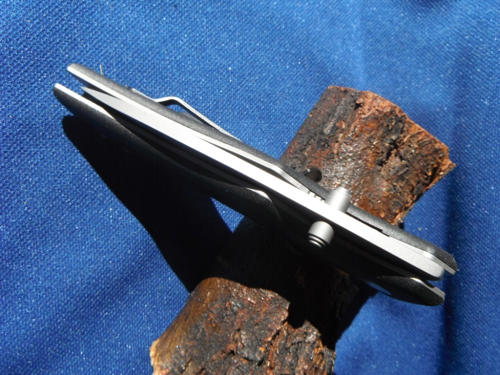 GERBER Vector knife Serrated Edge folding pocket knife Model 8452 NOS/NIB