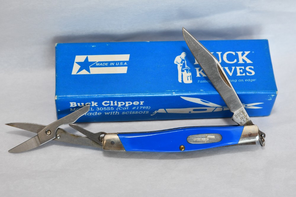 Buck Clipper Model 305 S5 Blue Handles (1989)