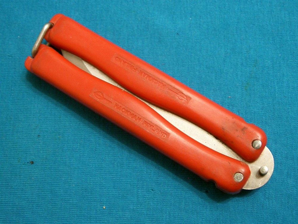 HACKMAN FINLAND BALISONG BUTTERFLY POCKET KNIFE FLIPPER
