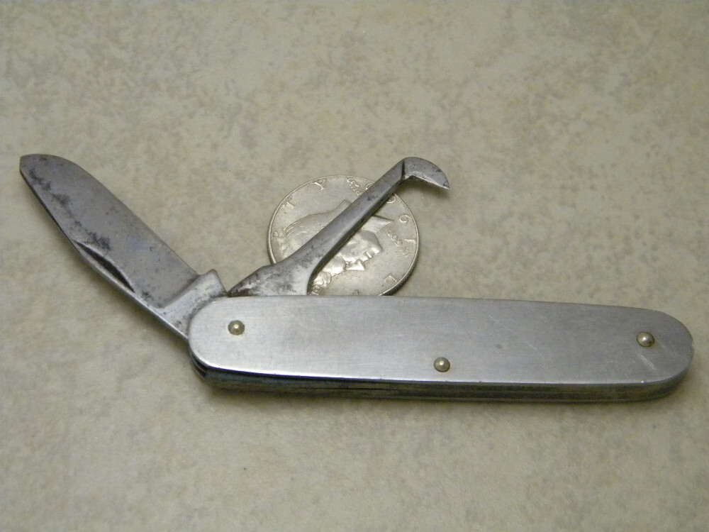 Largo Knife USA Metal Rooster Nutter Knife