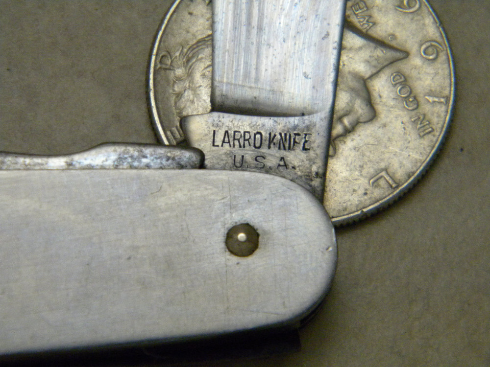 Largo Knife USA Metal Rooster Nutter Knife