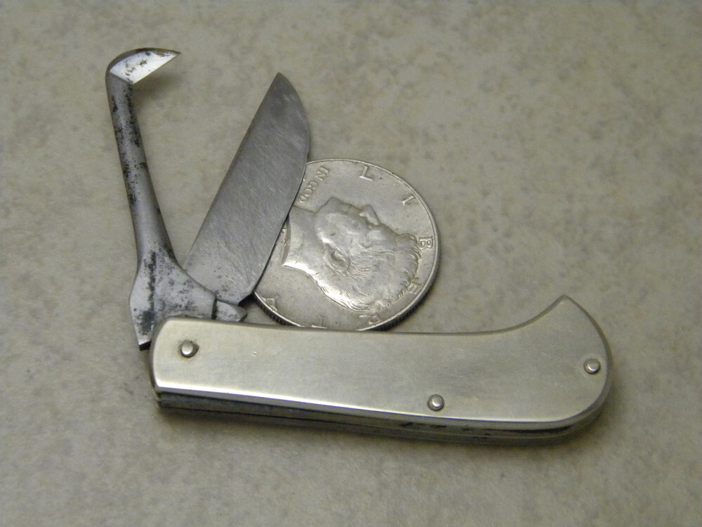 Hibbard Spencer & Bartlett Small Metal Rooster Nutter Knife