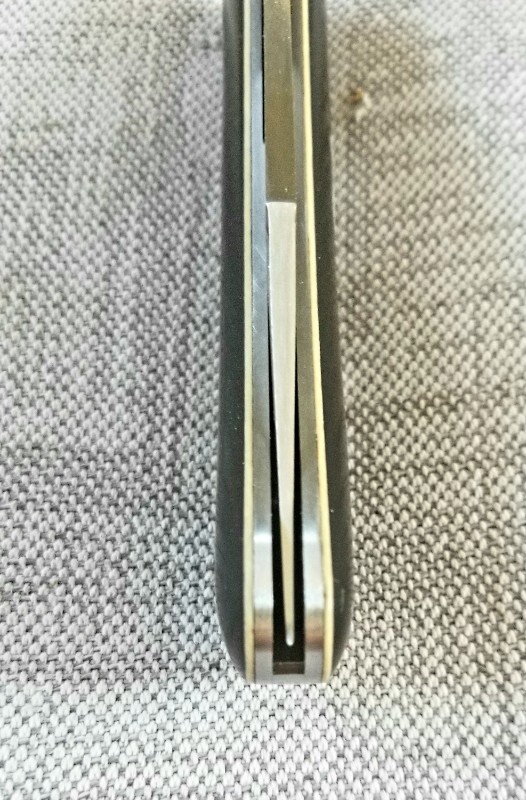 Tim Robertson Shadow Trapper..4" closed..Cpm154..Black Linen micarta ...