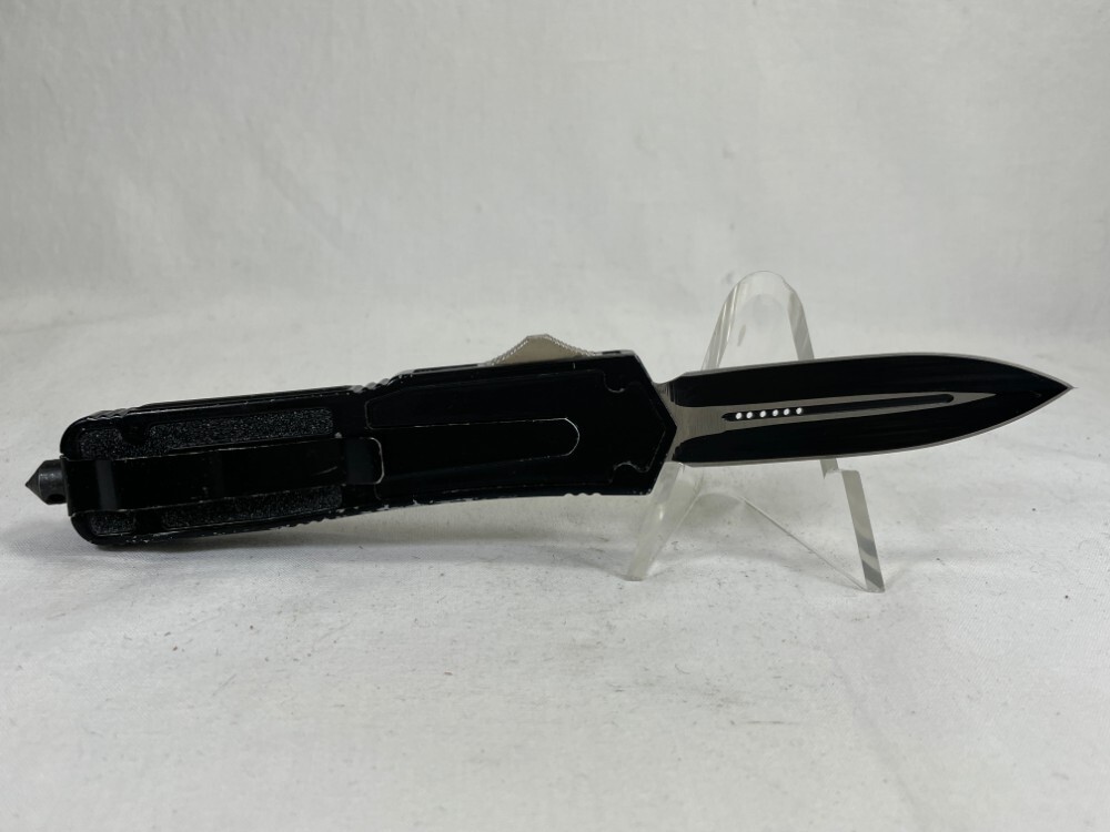 Black Spring Loaded Spear Point OTF Automatic NEAR MINT