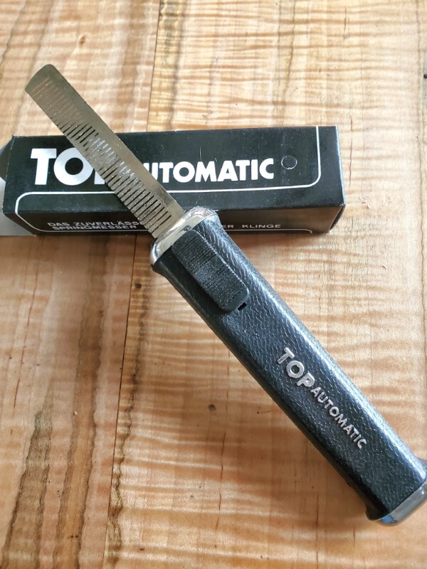 Vintage Top Automatic OTF Comb New in Box