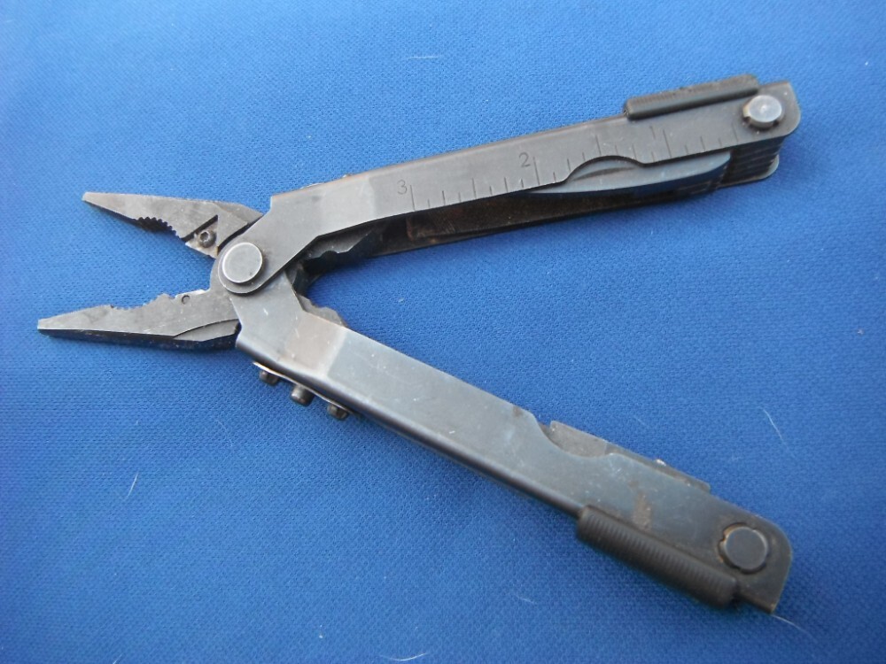 Black Military Gerber USA Multi Tool with Knife, needle nose Pliers ...