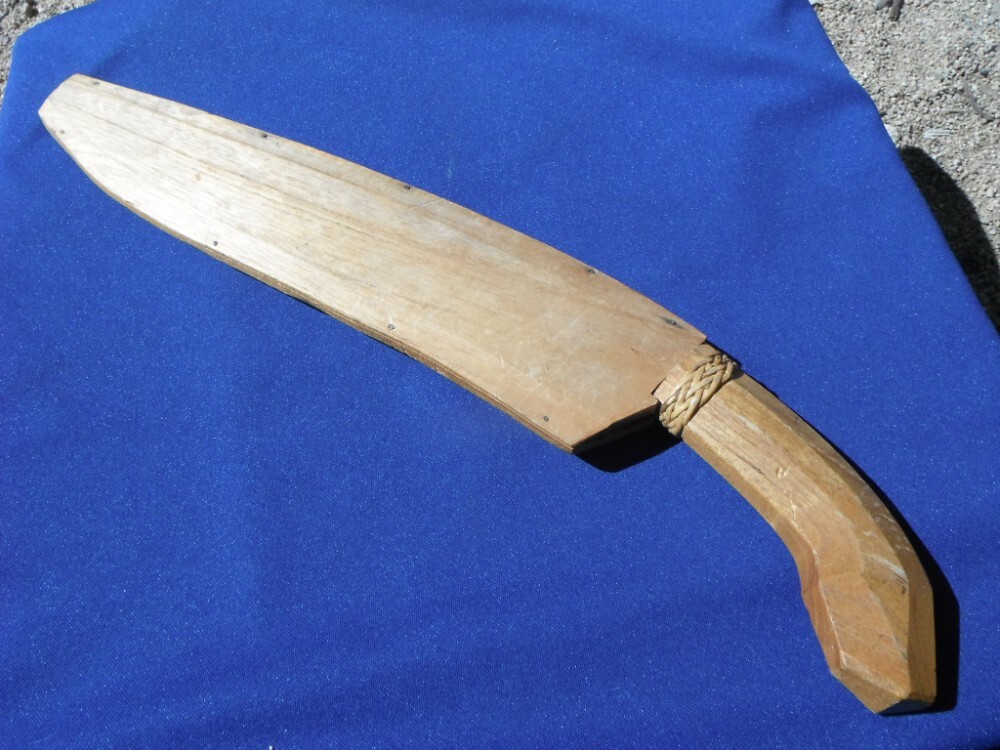 Hand forged Bolo knife /sword from the Philippines. The blade is SHARP!