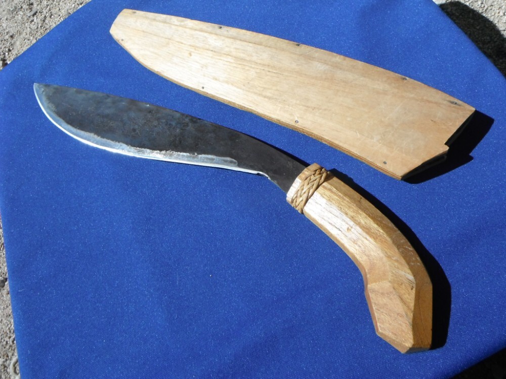 Hand forged Bolo knife /sword from the Philippines. The blade is SHARP!