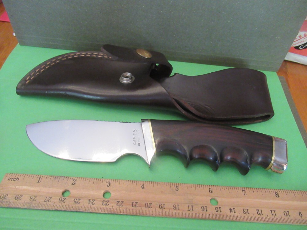 Gerber Finger Groove Fixed Blade Model # 400