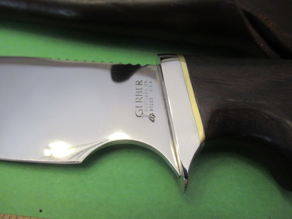 Gerber Finger Groove Fixed Blade Model # 400