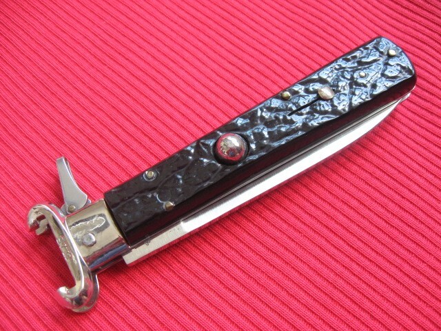 Vintage Italian Maserin & De Nardo Fulcrum Shell Puller Switchblade Knife