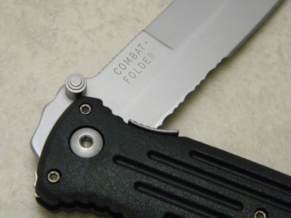 Gerber USA Applegate-Fairbairn Partially Serrated Combat Folder Knife ...