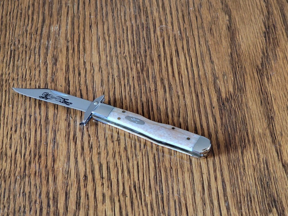 Case XX EX11-1/2 L SS 2006 Exotic Smooth Giraffe Bone Cheetah Cub Knife 1 of 250