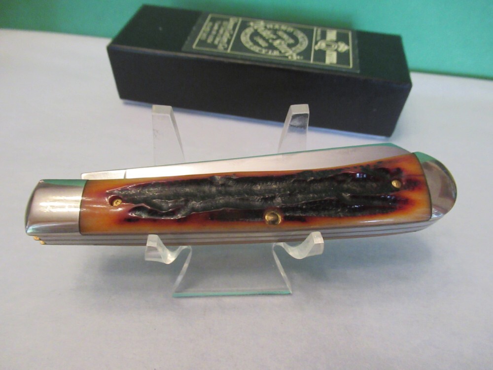 Queen Amber Carver'd Stag Bone Trapper D-2 Steel Pattern # 19