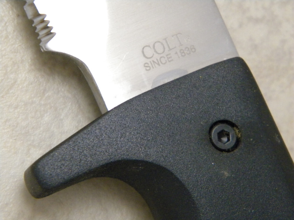 Colt CT 0027 (United Cutlery) Pathfinder Fixed Blade Campmate Sheath Knife