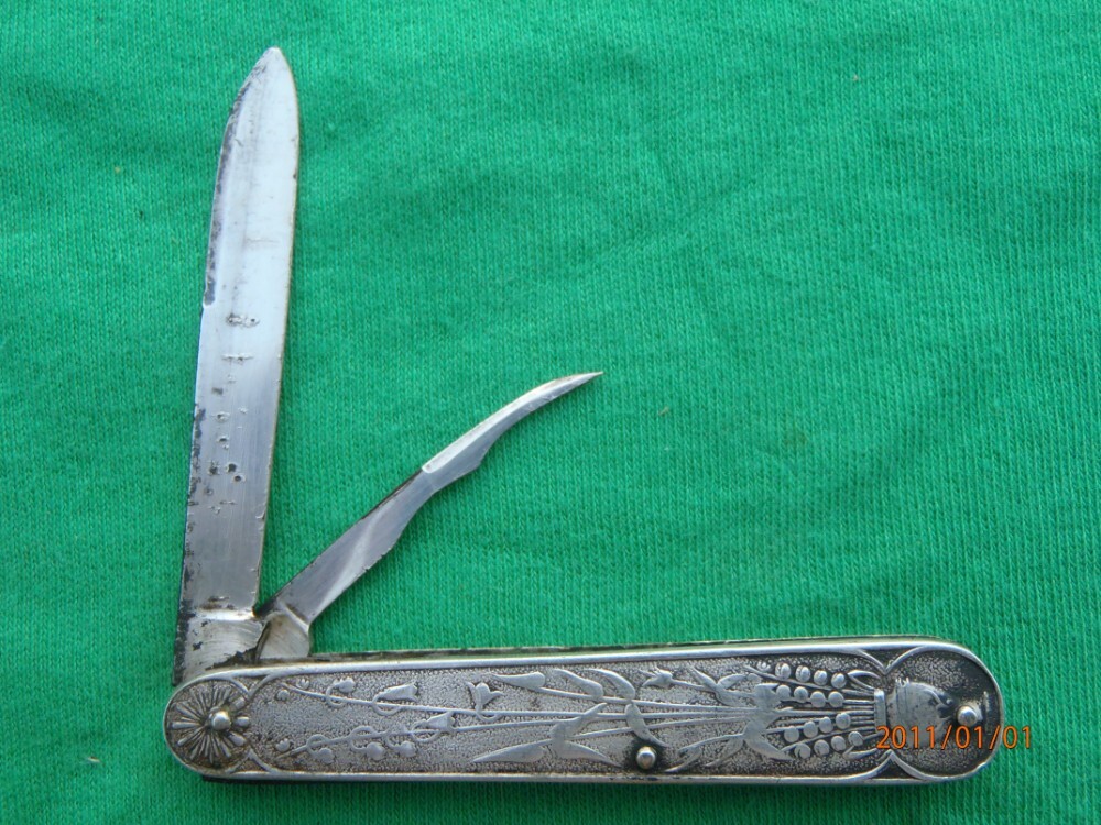 Holley MFG Co. Fancy Design Fruit knife