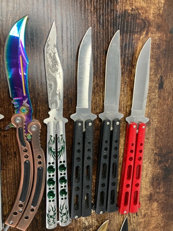 Lot of 20 butterfly balisong Knives
