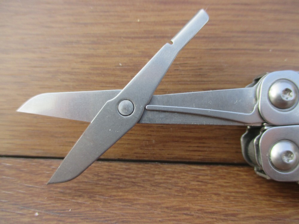 Leatherman "Wingman" Multi-Tool