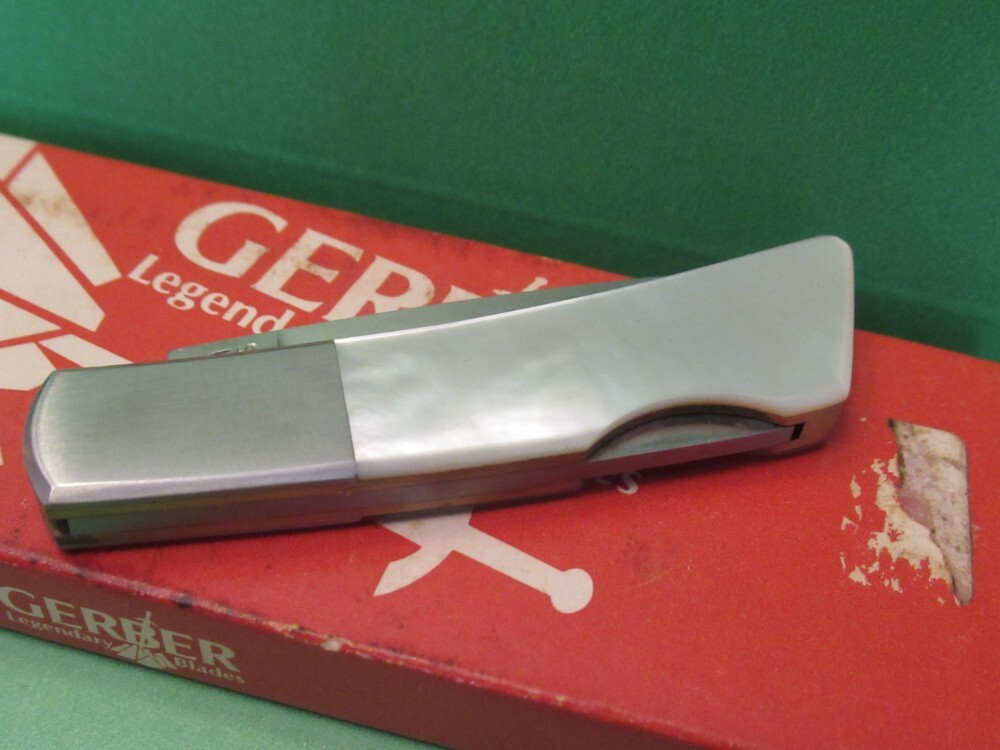 Gerber Silver Knight Pearl Model #200-A