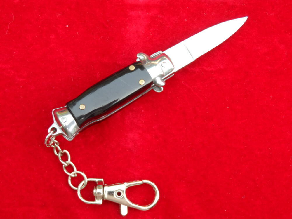 3-3/4" Italian automatic Wasp Body Black Horn Stiletto keychain ...